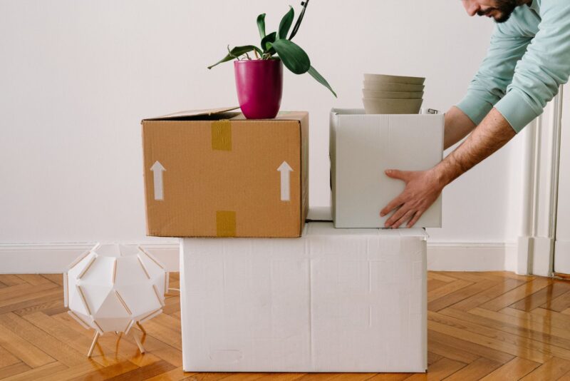 5 Tips And Tricks On How To Simplify Your Apartment Move