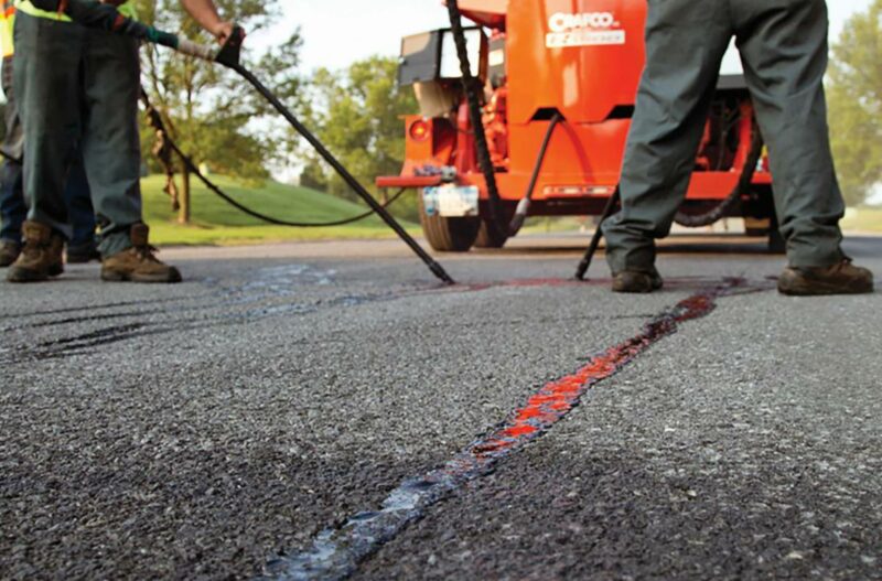 Deery Super Stretch Crack Sealant: Modern Solution for Asphalt Maintenance
